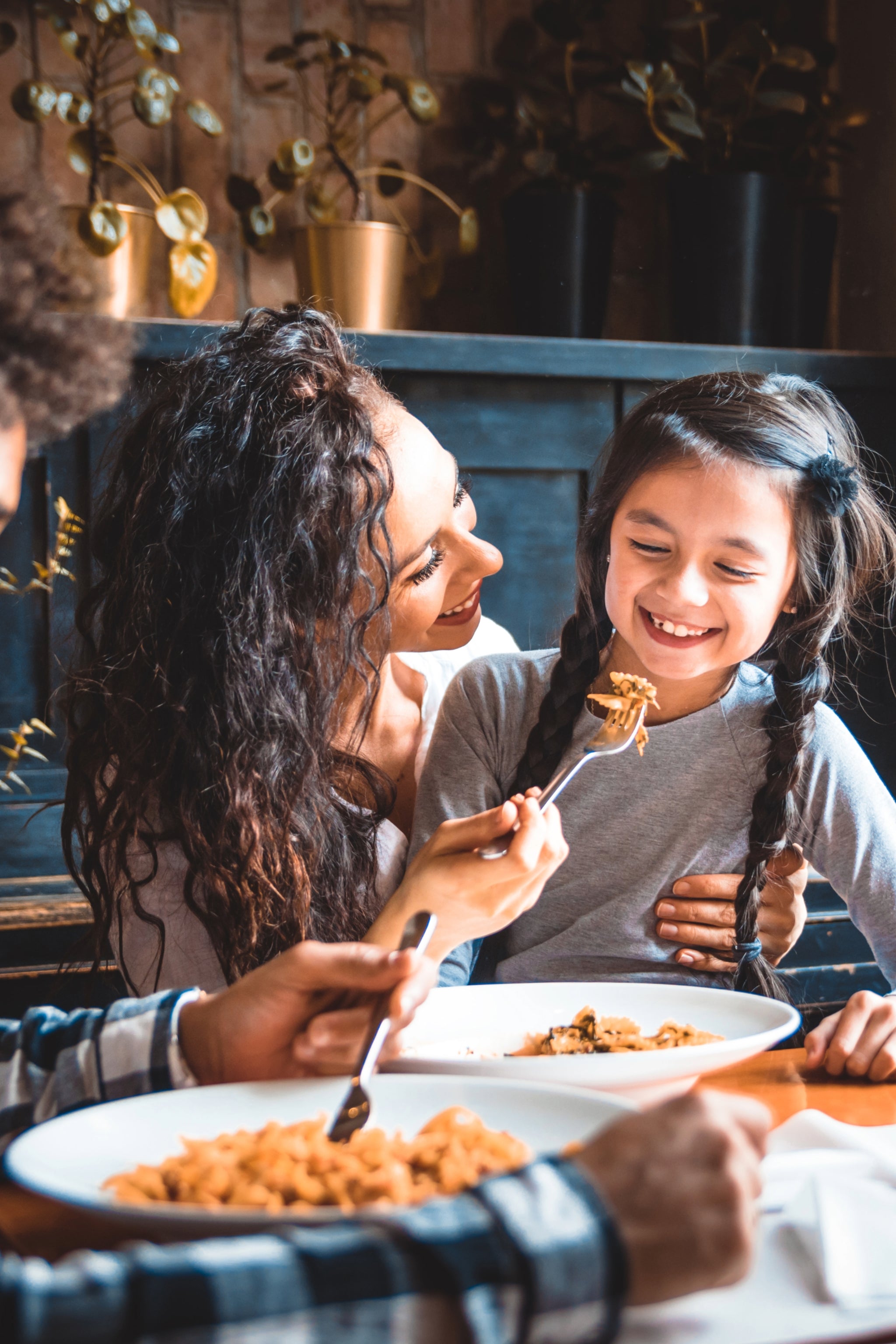 Tips for eating out with kids